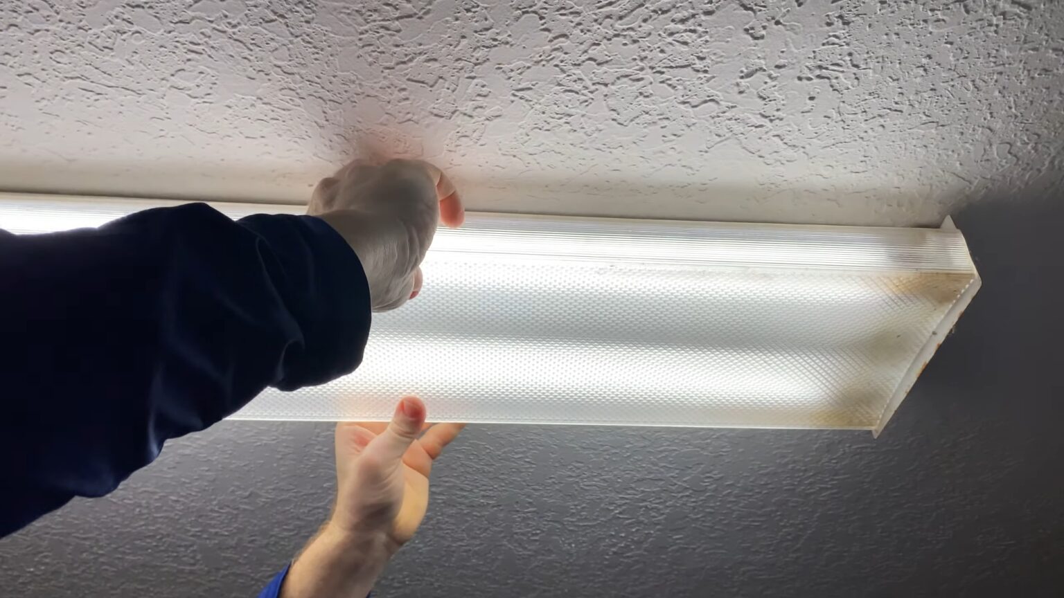10 Best Ideas For Replacing Fluorescent Lighting Boxes For Home ...