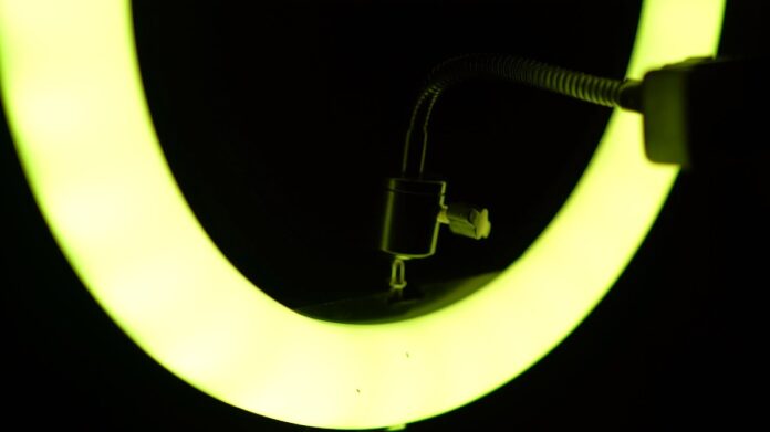 16 Best Lighting for Barber Shop 2025 - LED, Vanity & Ring Lights