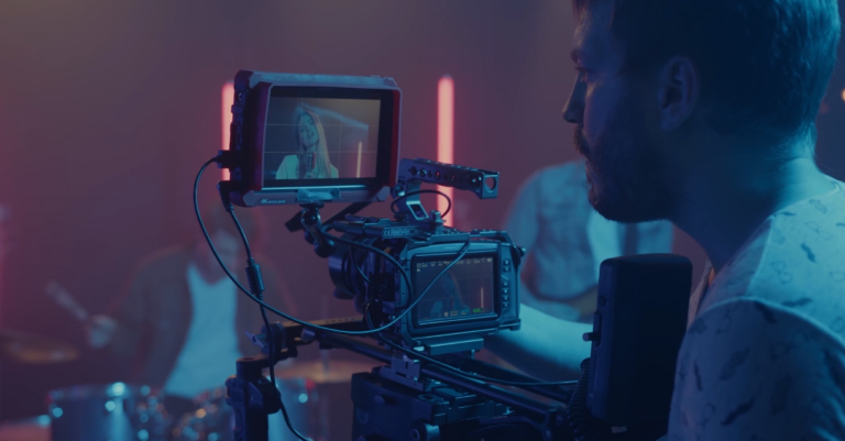 How to Become a Cameraman - 2024 Complete Guide