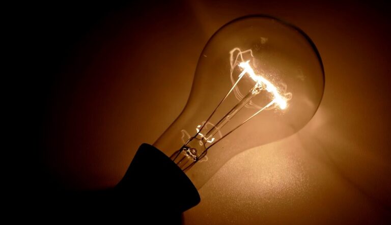 5 Different Types of Gases Used in Bulbs 2024: From Neon to Halogen