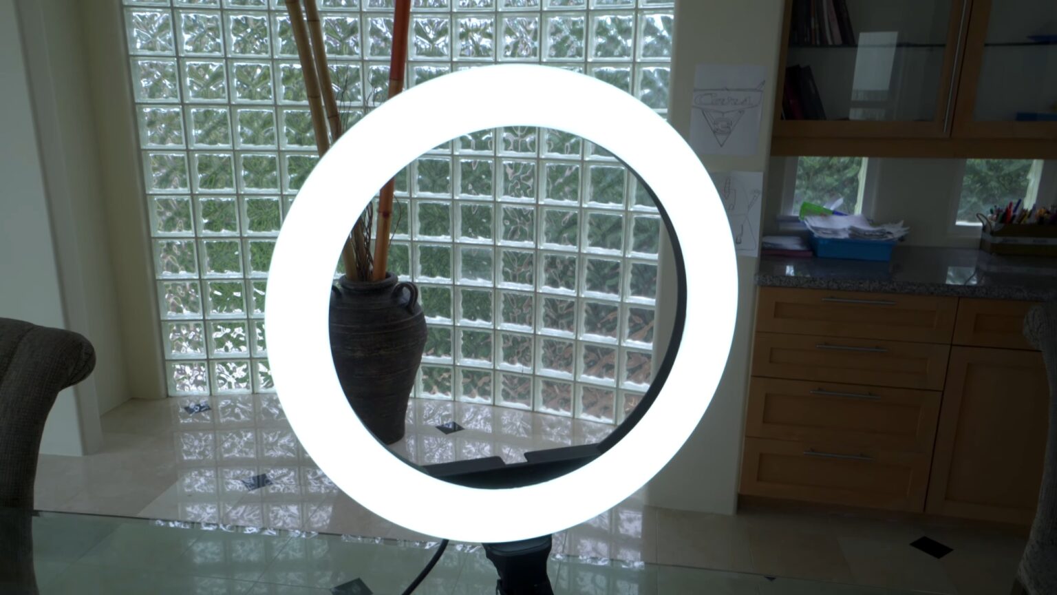 How to Fix a Ring Light That Won’t Turn On - DIY Solutions - Midland ...